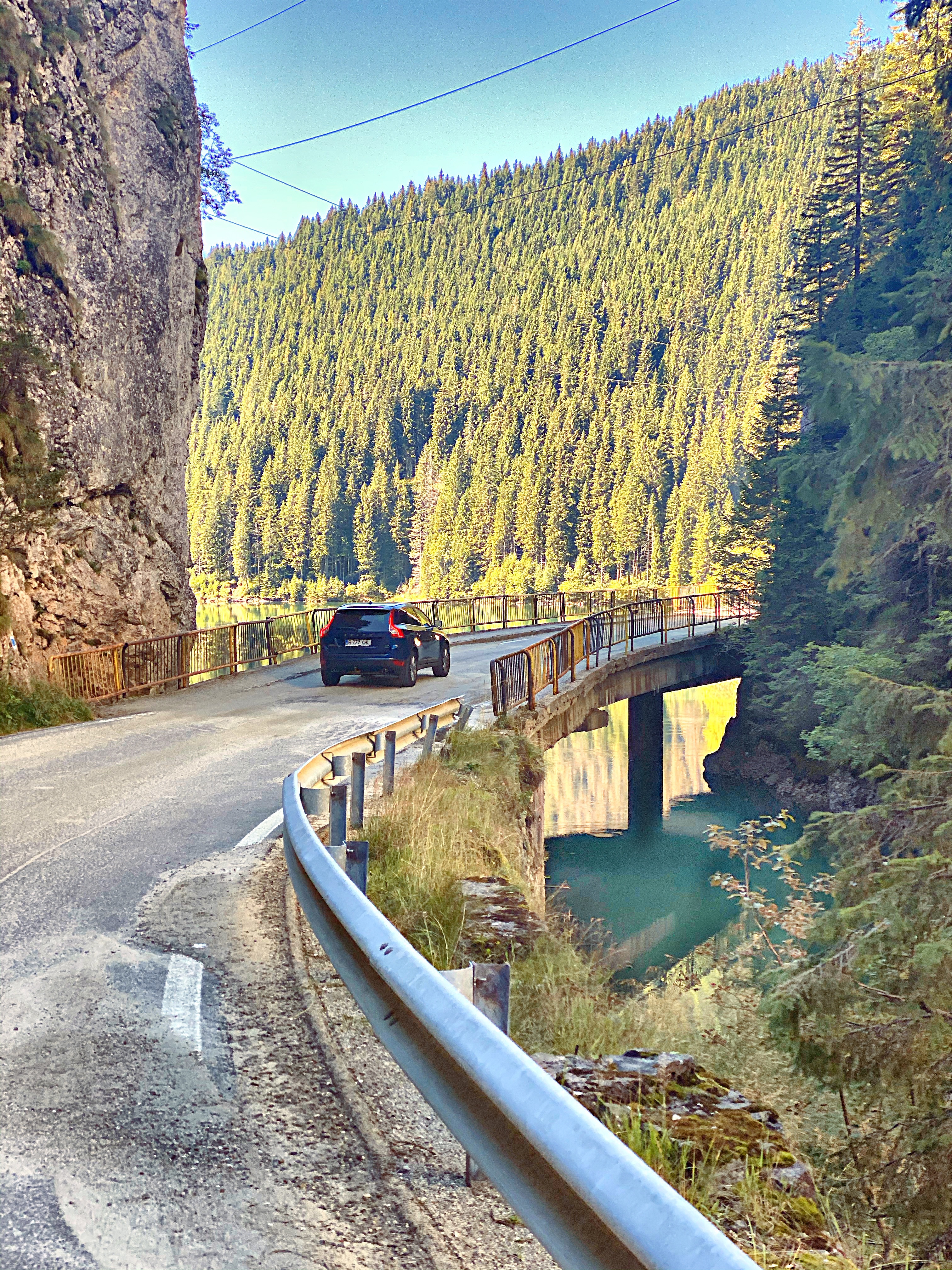 Cum a fost la hotel Pestera in inima Muntilor Bucegi - Travelista.ro ...