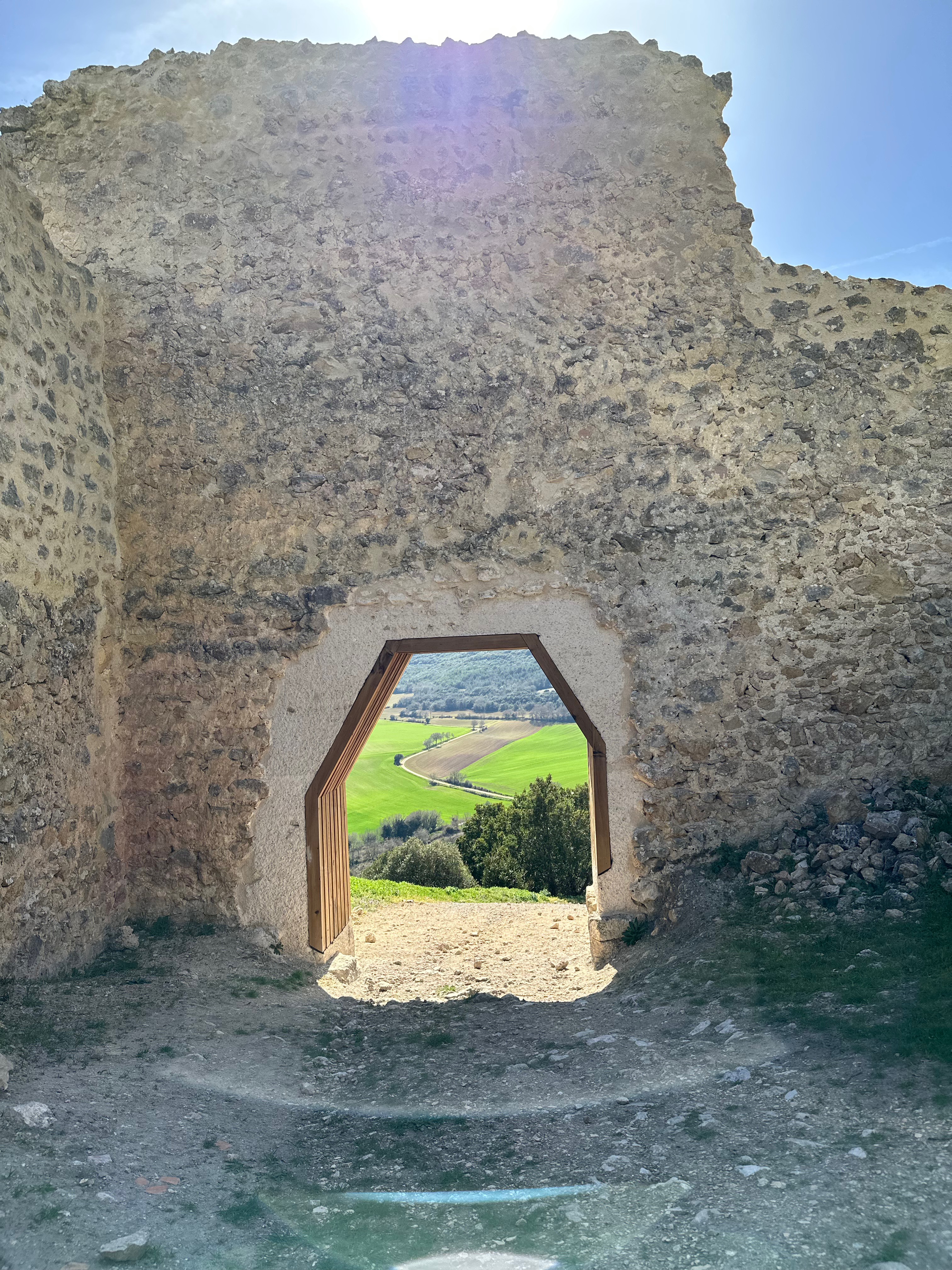 Traseu de o saptamana prin Tara Bascilor - Travelista.ro - Mereu in ...