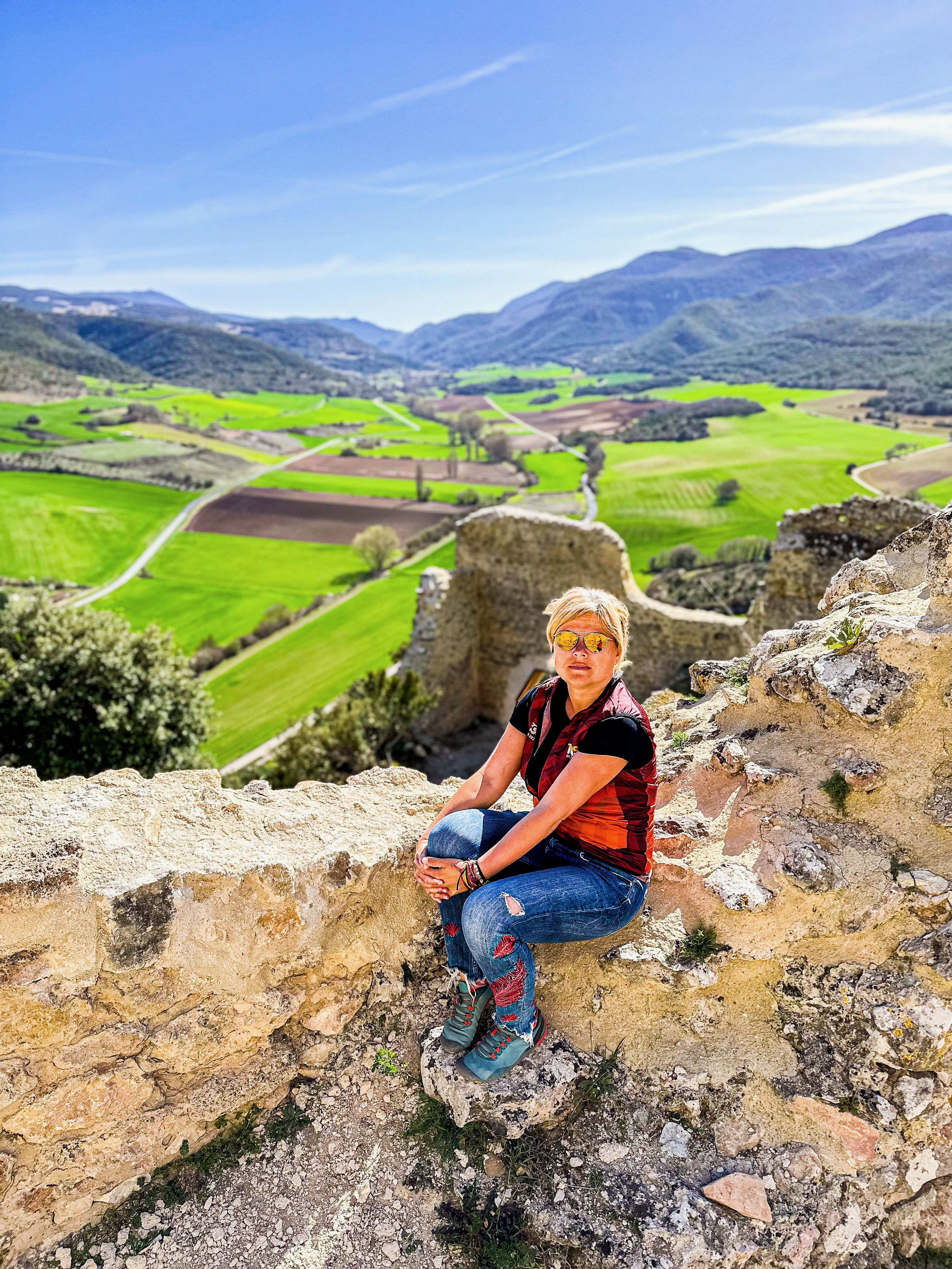 Traseu de o saptamana prin Tara Bascilor - Travelista.ro - Mereu in ...