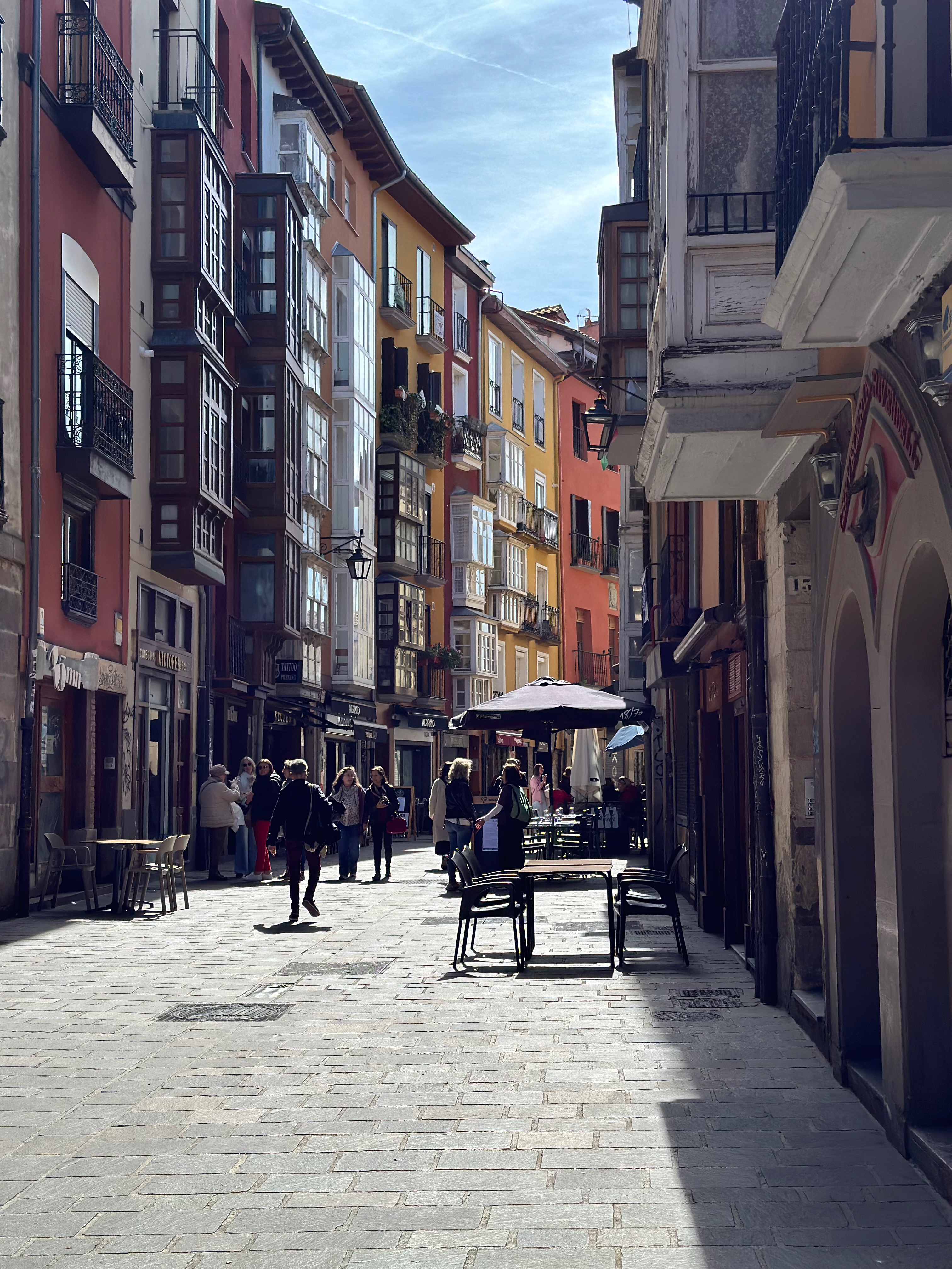 Traseu de o saptamana prin Tara Bascilor - Travelista.ro - Mereu in ...